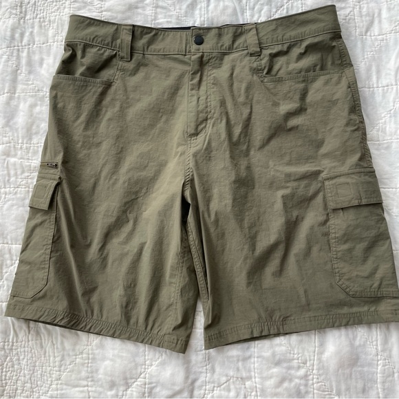 Orvis | Shorts | Orvis Tech Cargo Short Stretchable W Breathable Mesh ...